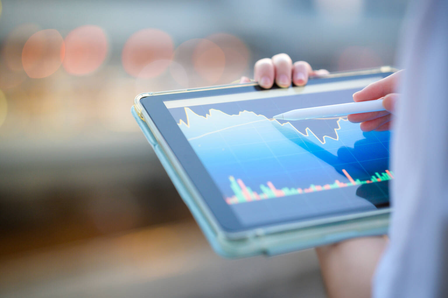 Best Practices to Strengthen Your Company’s Gift & Entertainment Policies